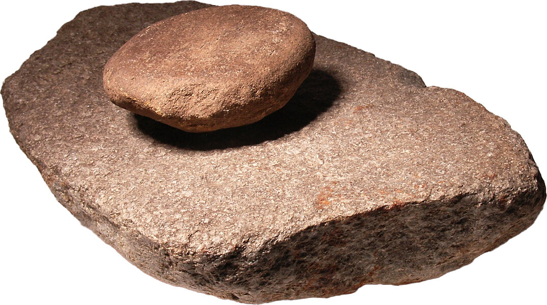 Neolithischer Mahlstein und Reibstein aus Granit Steinzeit Sammlung ...