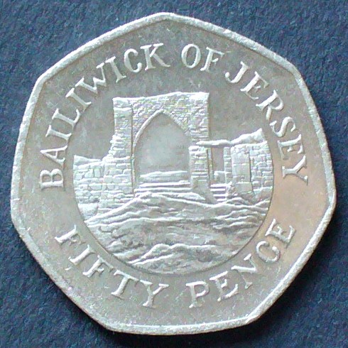 Jersey 50 Pence 1997 S.100 / K-N / Elizabeth II. - Torbogen der Ruine ...