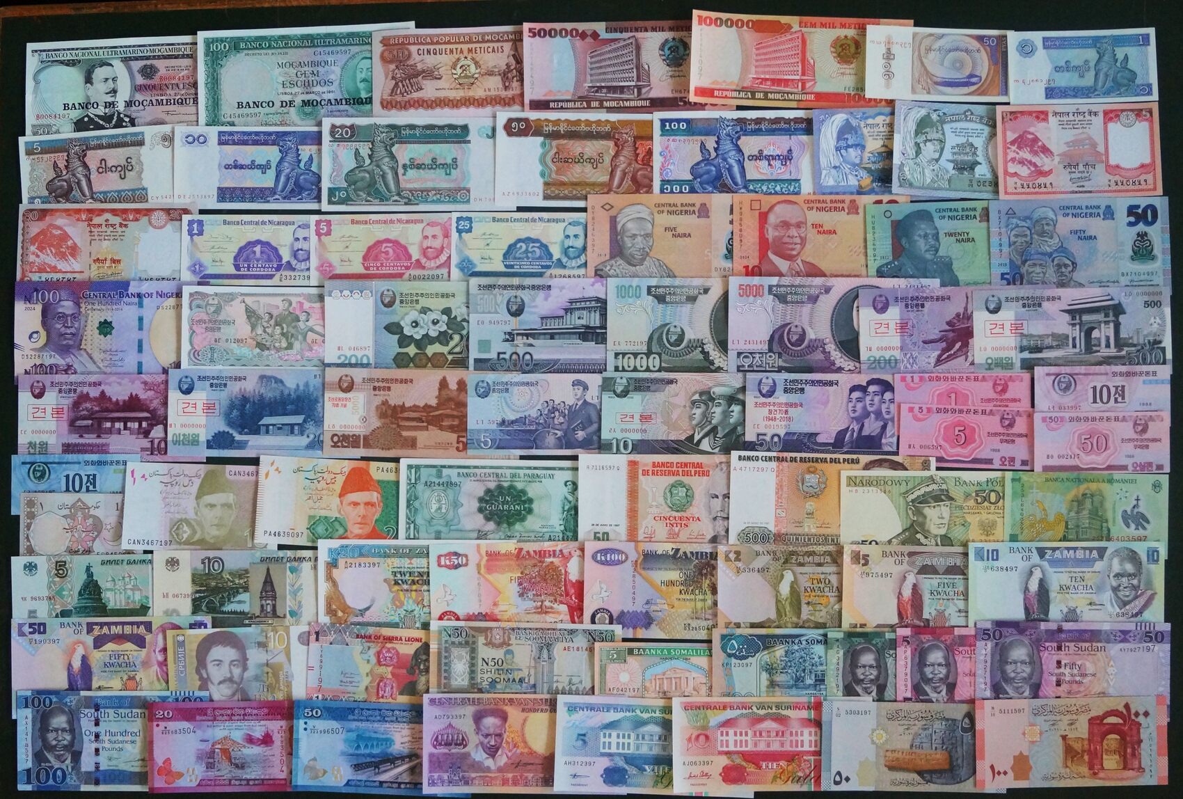 300 verschiedene WELTBANKNOTEN, Banknoten alle Welt - SAMMLUNG, MIT ...
