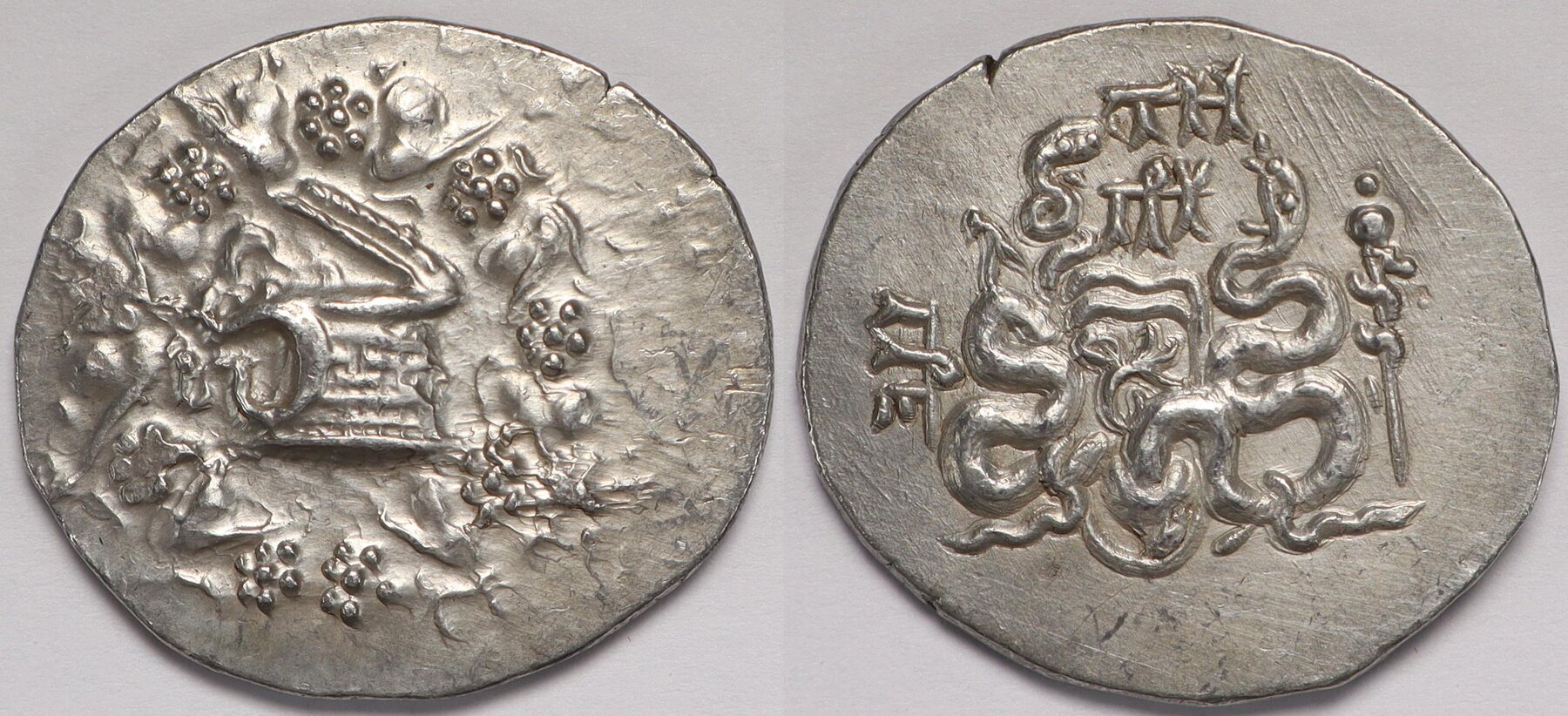 Mysia AR Cistophoric Tetradrachm circa 76-67 BC Pergamon XF | MA-Shops
