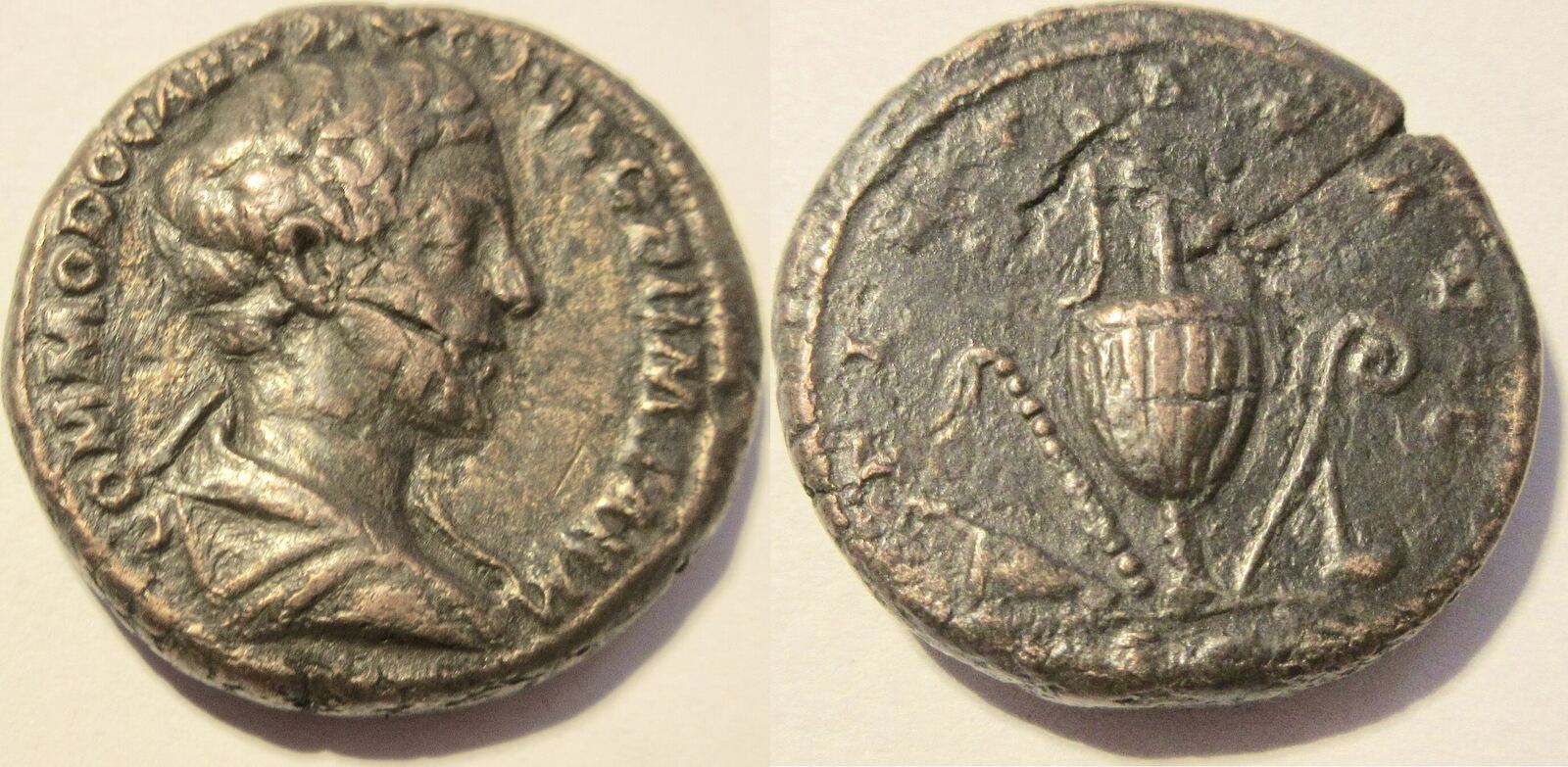 Rom 175/176 n. Chr. Dupondius von Commodus als Caesar Rs ...