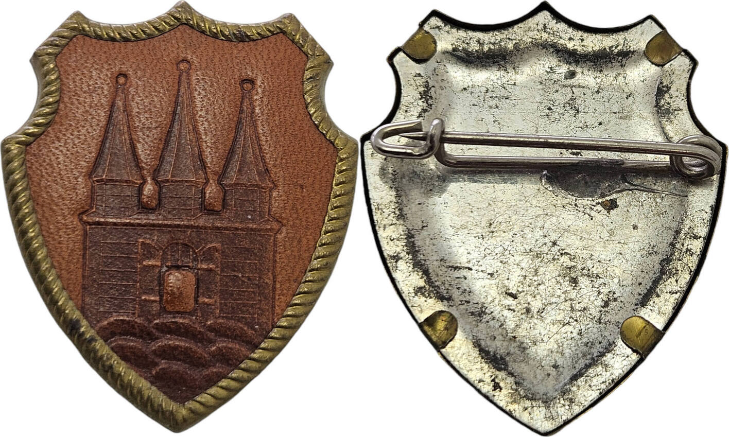 Drittes Reich o. J WHW-Abzeichen, Wappen: Rendsburg, Straßensammlung im ...