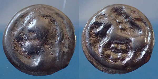 Potin SENONES, SENONS à la tête casquée, cheval à gauche, 18mm, 3,09 ...