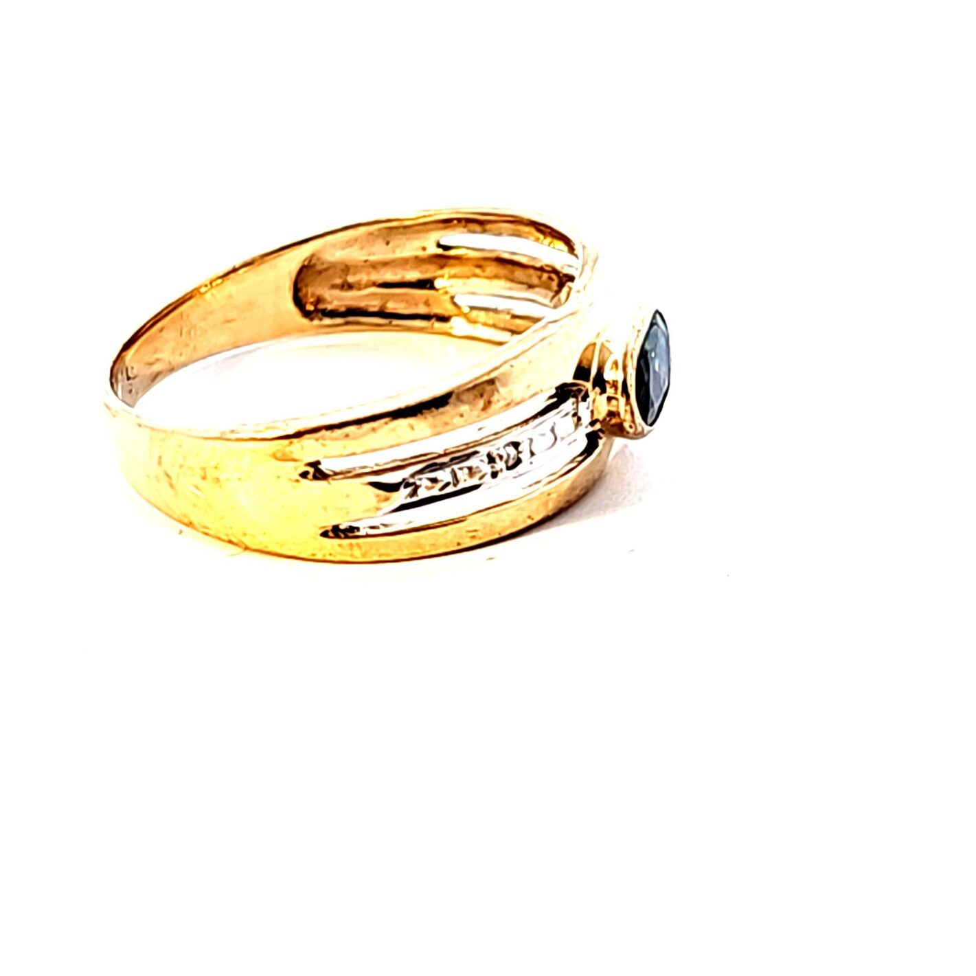 333 Gold Ring mit Saphir und Diamanten, Ringgröße 55 Sehr gut, siehe ...