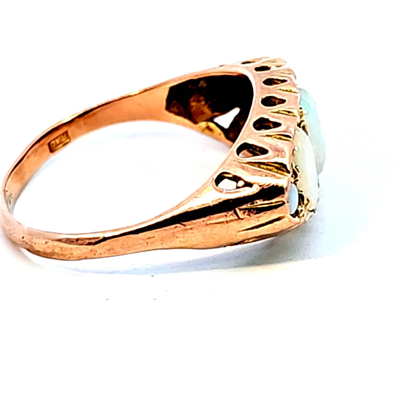 375 Gold Ring mit Opal 2,3g Ringgroße 57 Sehr gut, siehe Fotos und ...