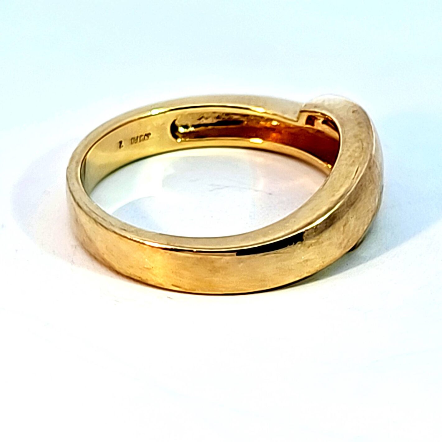 375 Gold Ring mit Zirkonen, 4g, Ringgröße 56 Sehr gut, siehe Fotos und ...
