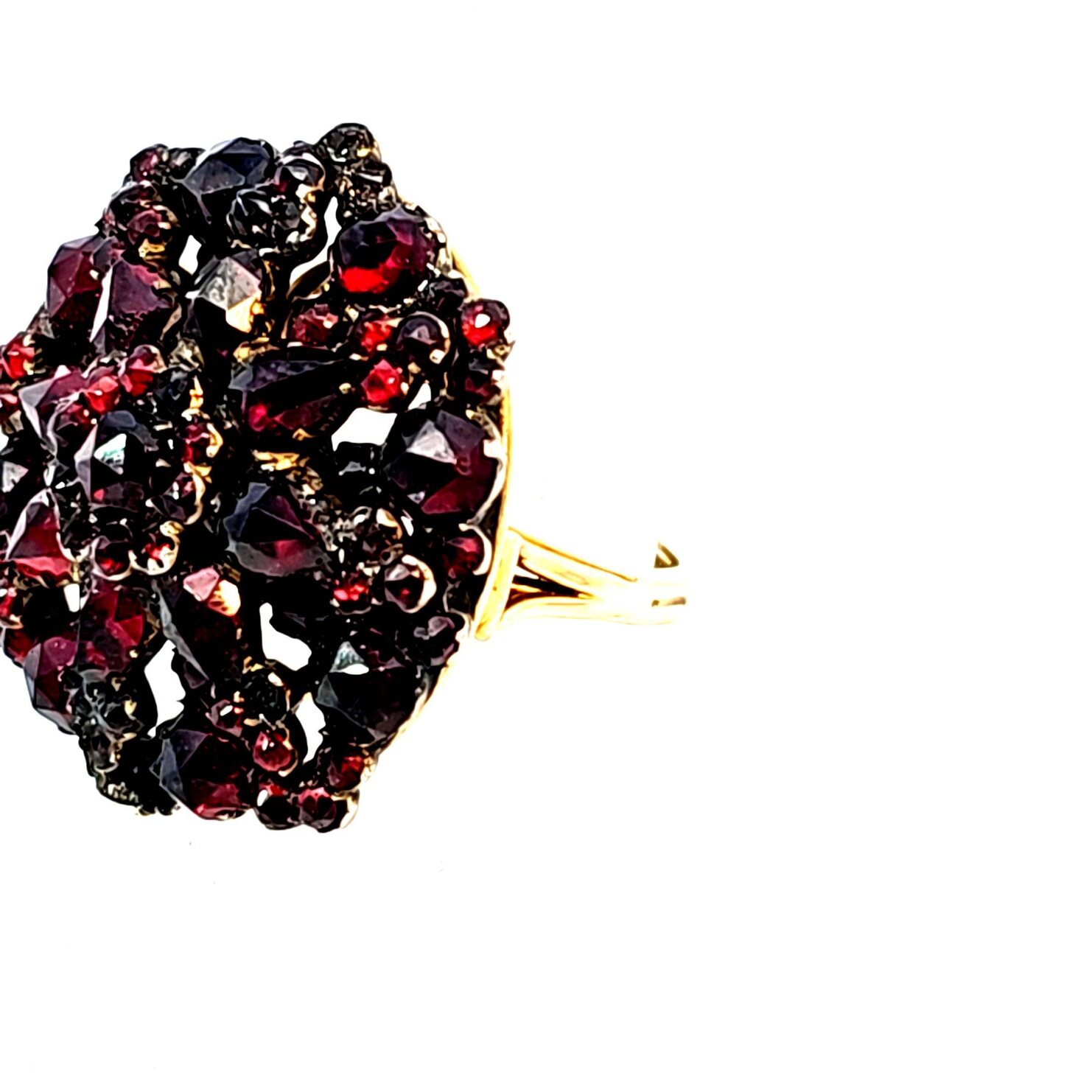 585 Gold Ring mit Granat Stein, 9,1g, Ringgröße 56 sehr guter Zustand ...