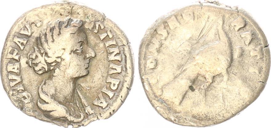 Antike / Römische Kaiserzeit/Faustina II Faustina Minor Denar mit Rückseitendarstellung Pfau n.r ...