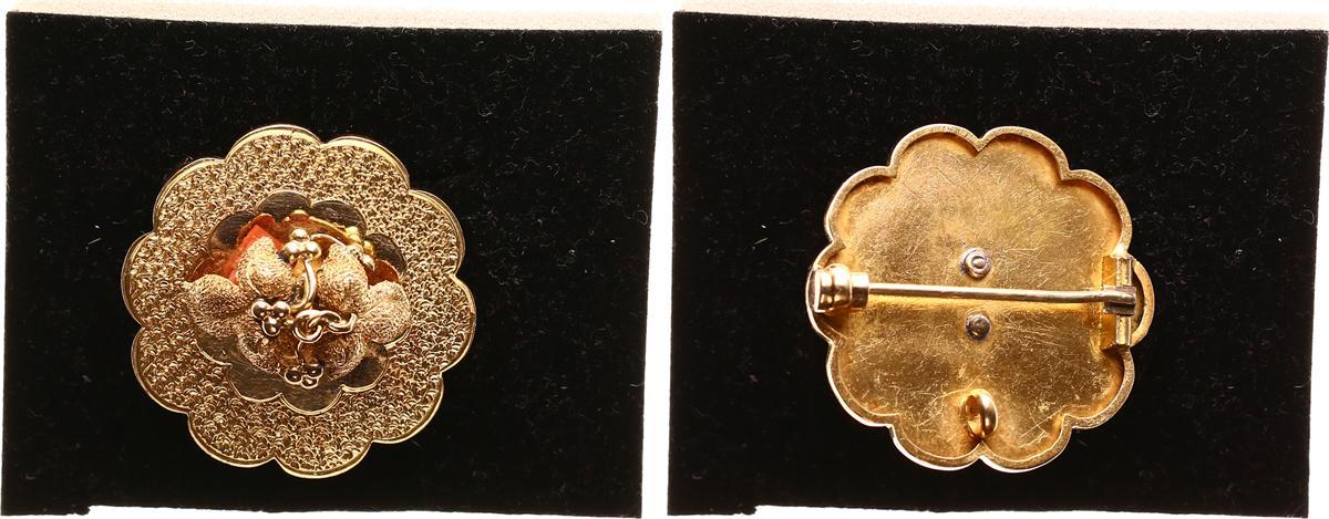 Deutschland / Biedermeier Biedermeier Brosche/Anhänger mit roter ...