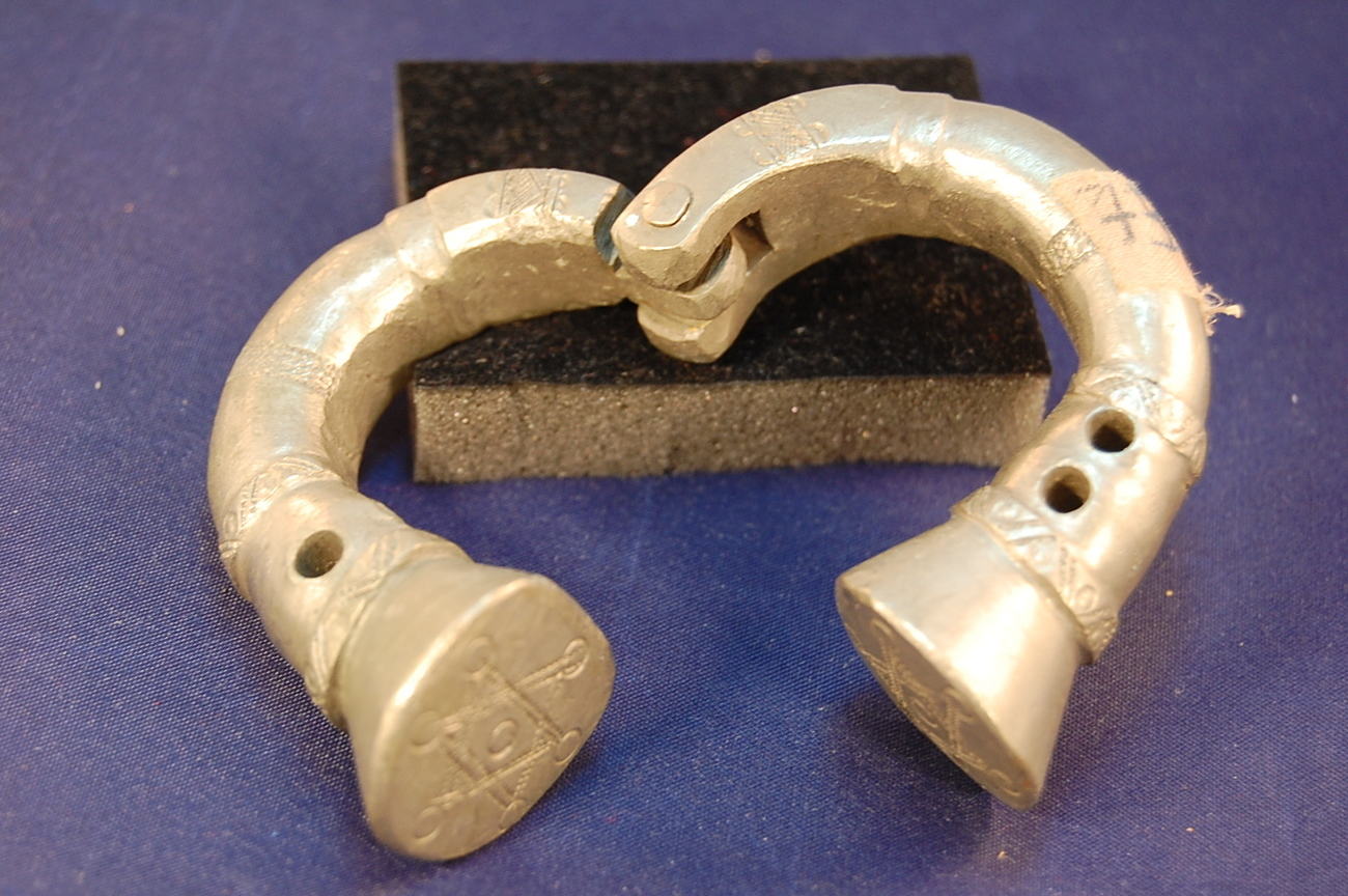 Afrika - Sammlung Manillen Primitivgeld 1 Manille 1500-1900 Aus der ...