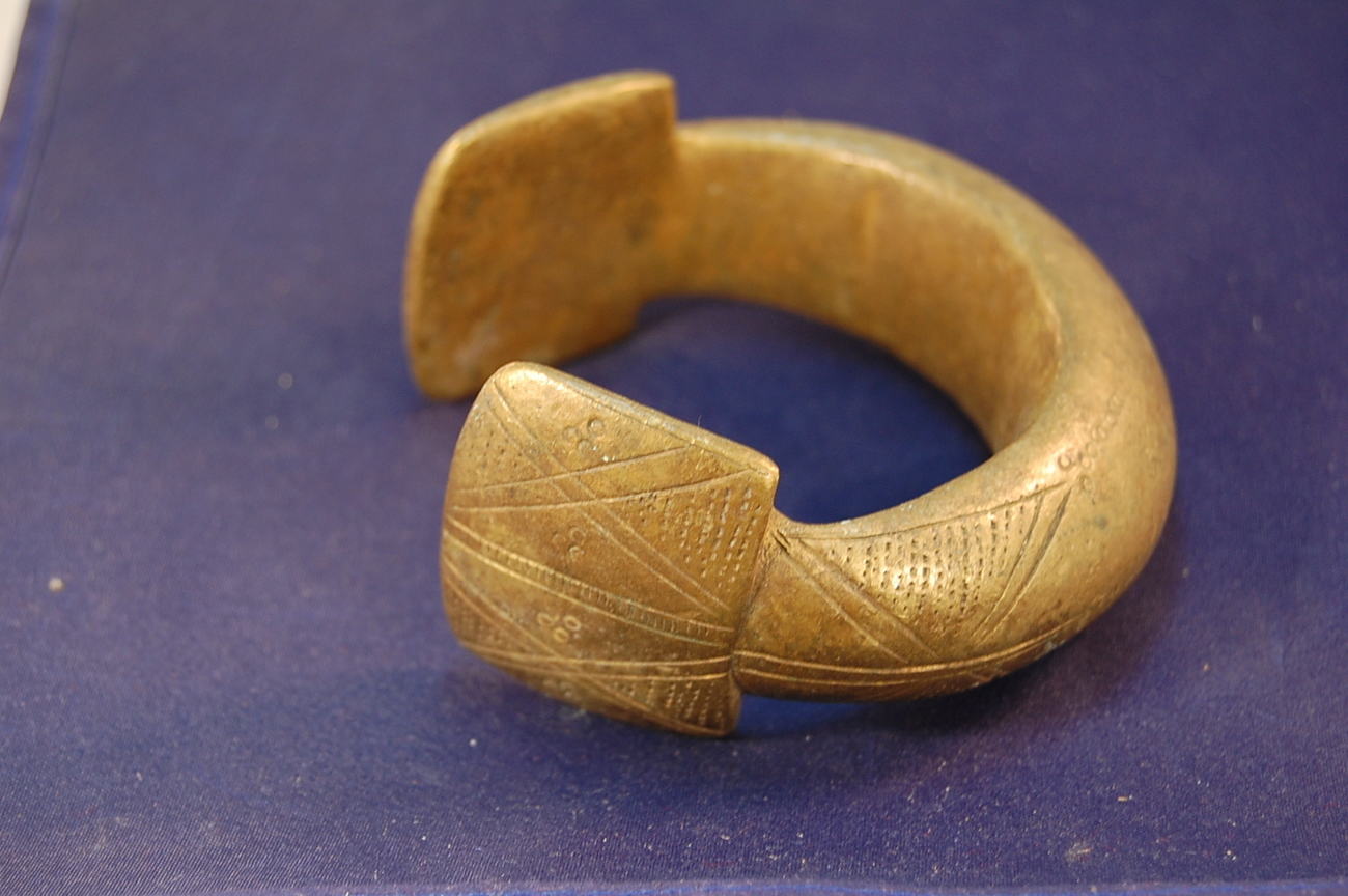 Afrika - Sammlung Manillen Primitivgeld 1 Manille 1500-1900 Aus der ...