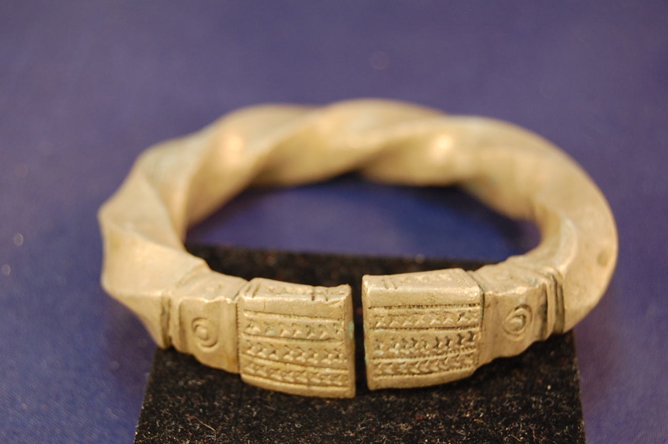 Afrika - Sammlung Manillen Primitivgeld 1 Manille 1500-1900 Aus der ...