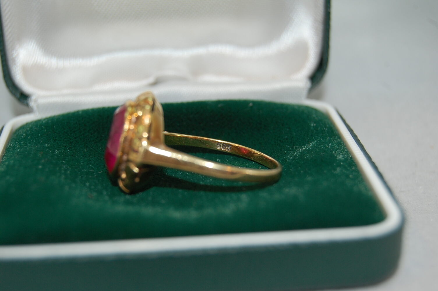 Ring mit rosa Stein(oval Schliff), 585 Gold, Ringgröße 59 | MA-Shops