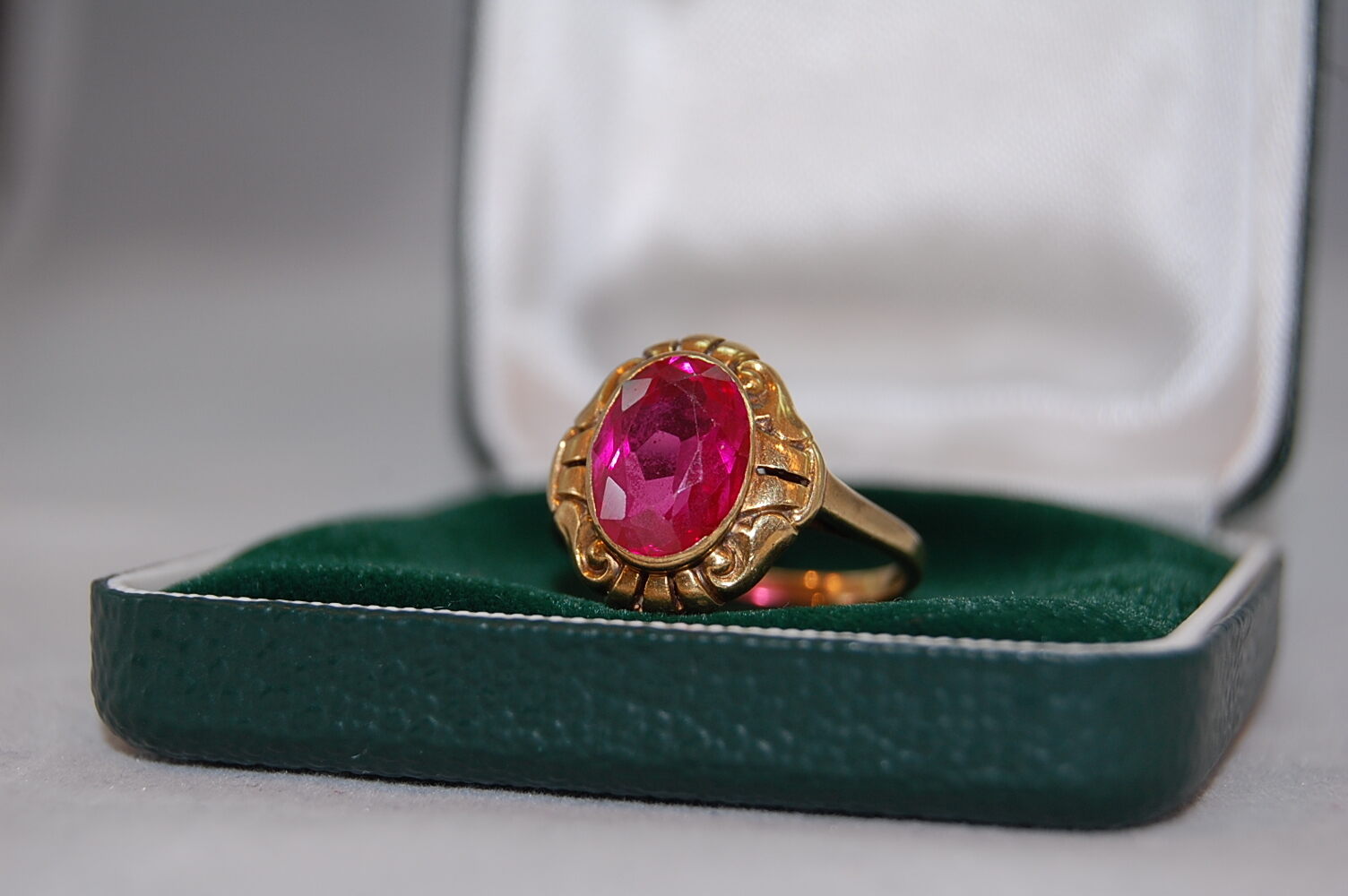 Ring mit rosa Stein(oval Schliff), 585 Gold, Ringgröße 59 | MA-Shops
