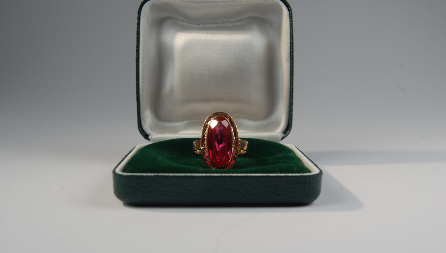 Ring 585 Gold, 4,6g, 55 Ringgröße sehr guter Zustand, | MA-Shops