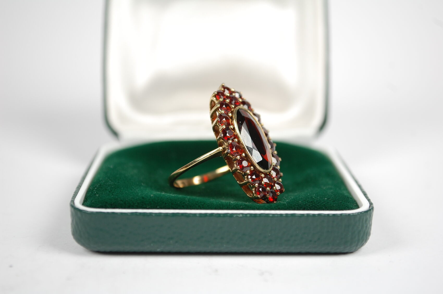 Granatstein Ring, 333 Gold, 4,59g, Ringgröße 56 | MA-Shops