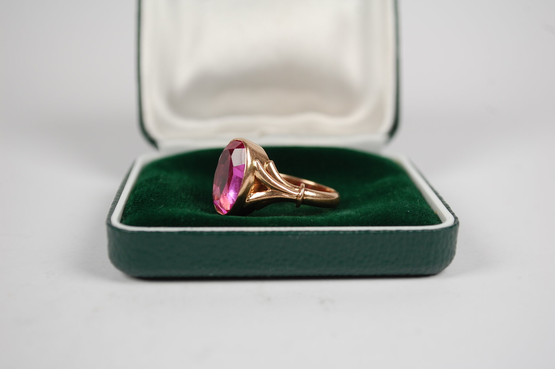 Ring mit Rosa Stein, 585 Gold, 5,77g, Ringgröße 52 | MA-Shops
