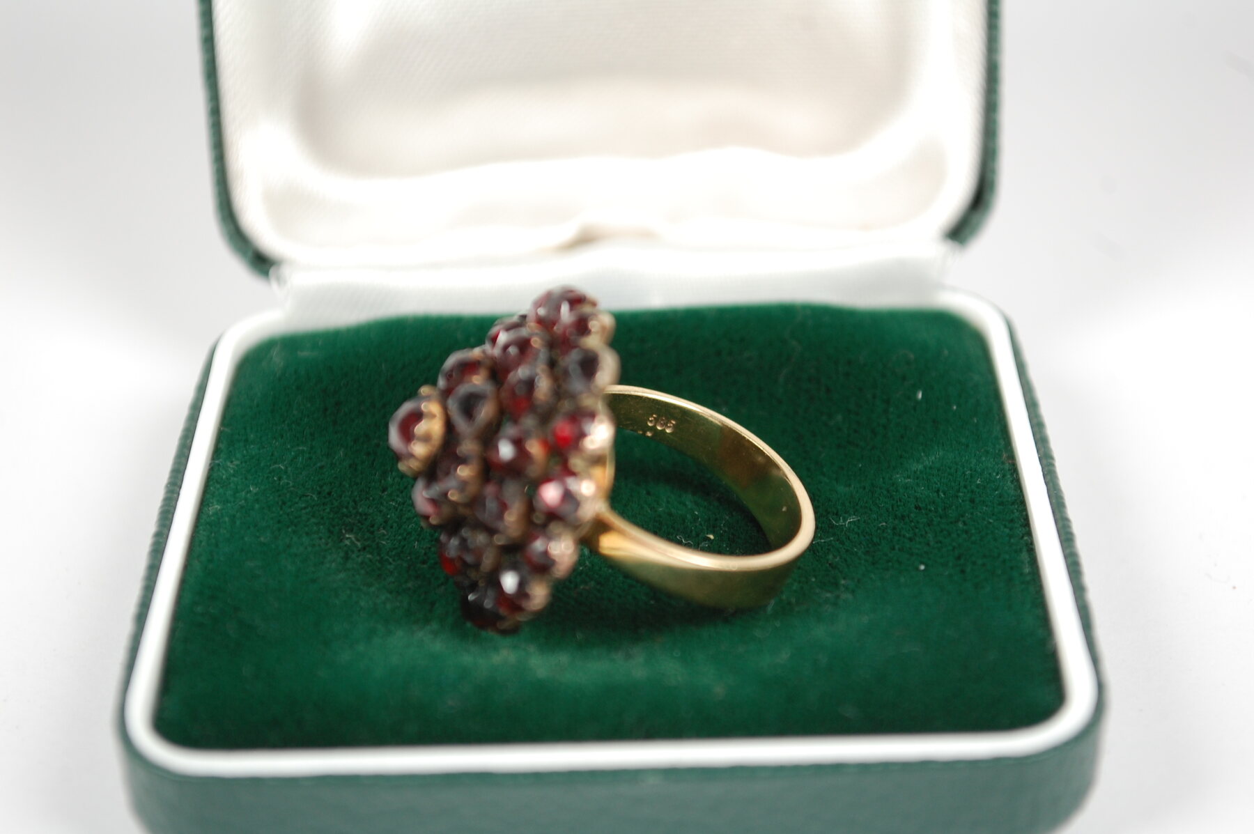 Granatstein Ring, 585 Gold, 7,3g, Ringgröße 53 | MA-Shops