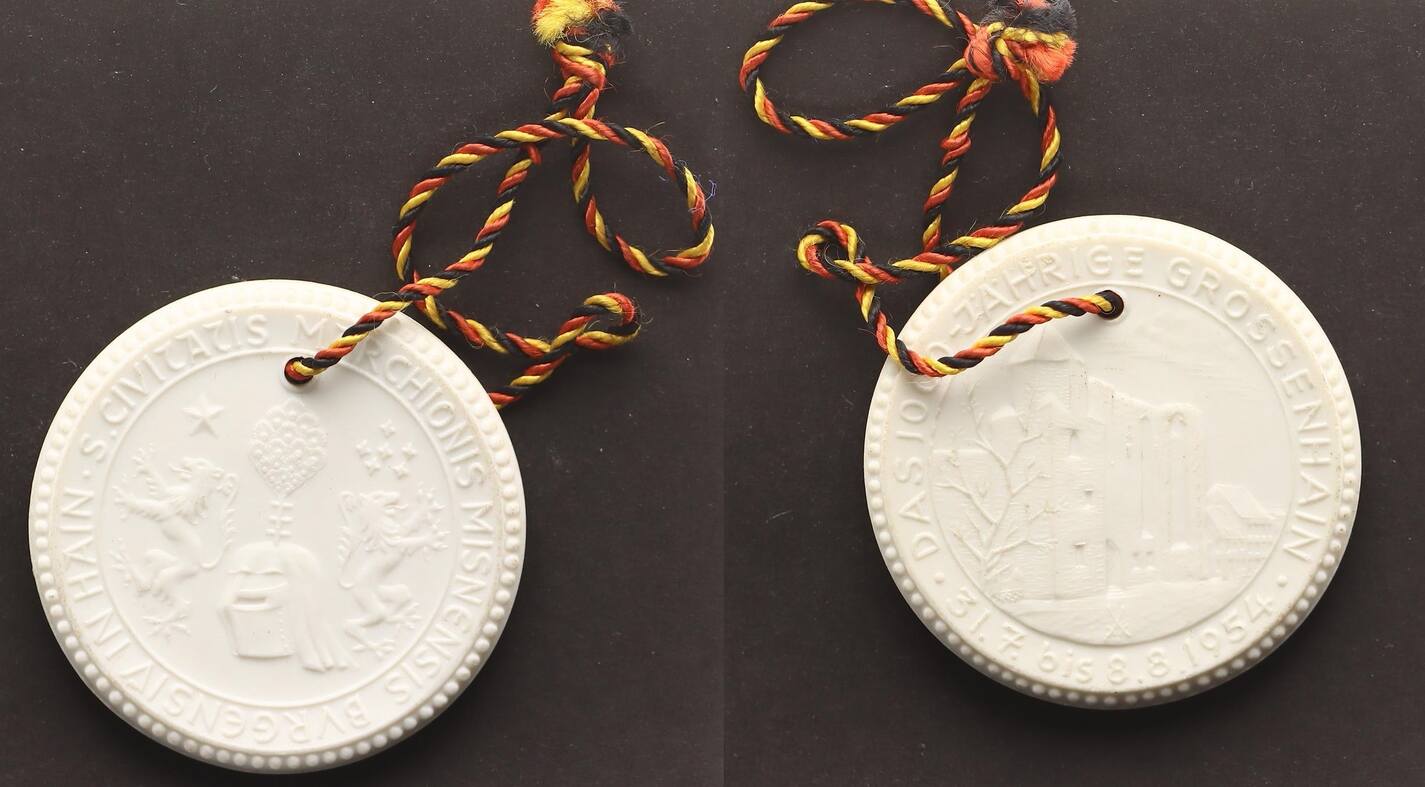 Grossenhain Sachsen Porzellan Medaille 1925 Gold Dekor
