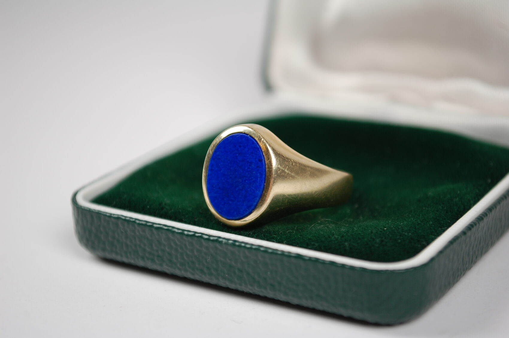 Ring mit Lapislazuli Lagenstein, 585 Gold, 6,6g, Ringgröße 59 | MA-Shops