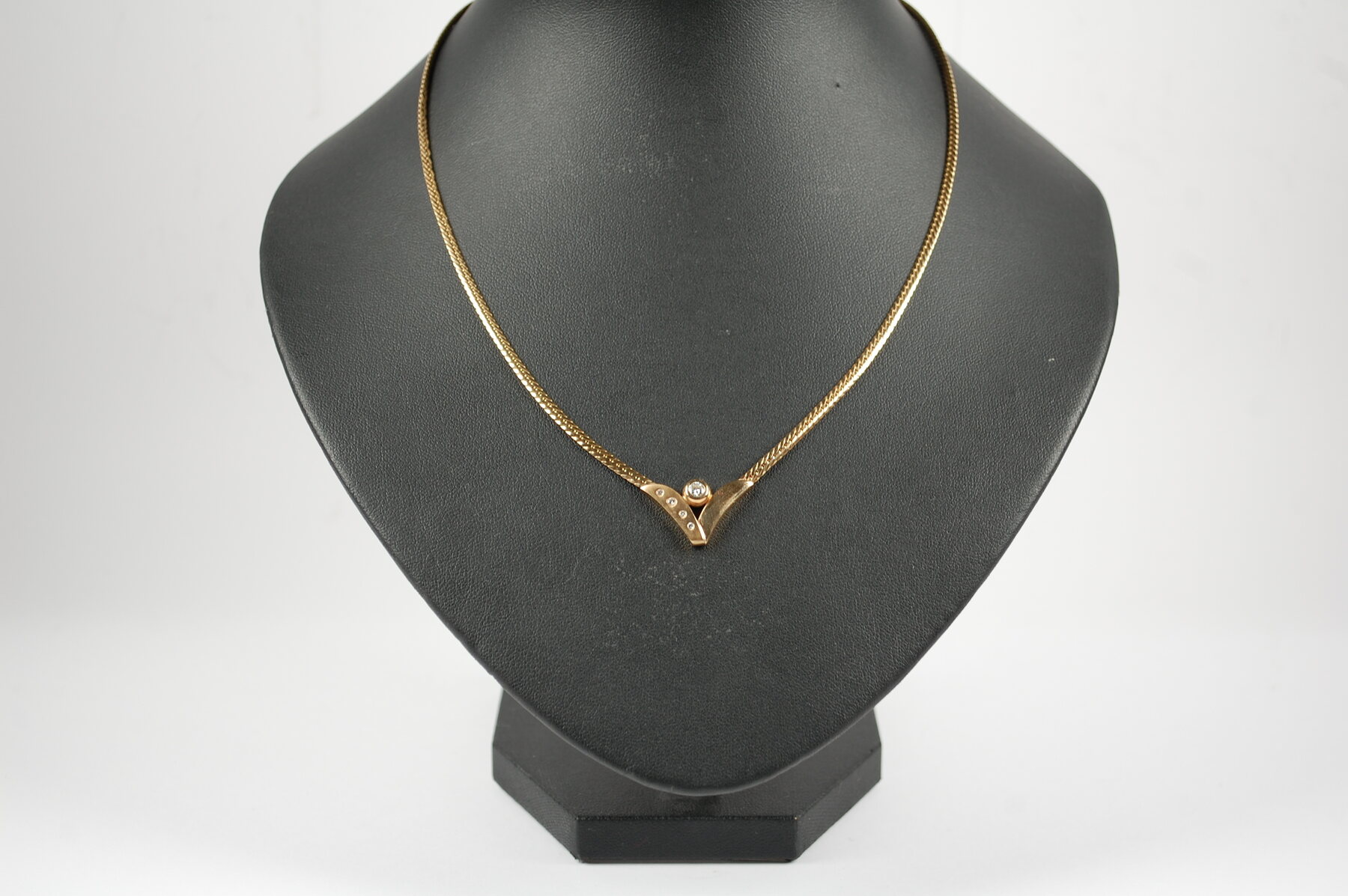 Kette mit Diamanten, 585 Gold, 12,79g, 45cm lang | MA-Shops