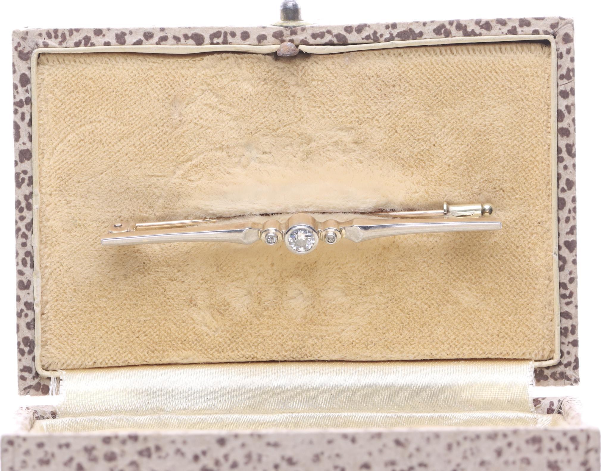 Brosche, Gold 585 mit größerem Diamant, 4,64g, ca. 6cm lang | MA-Shops