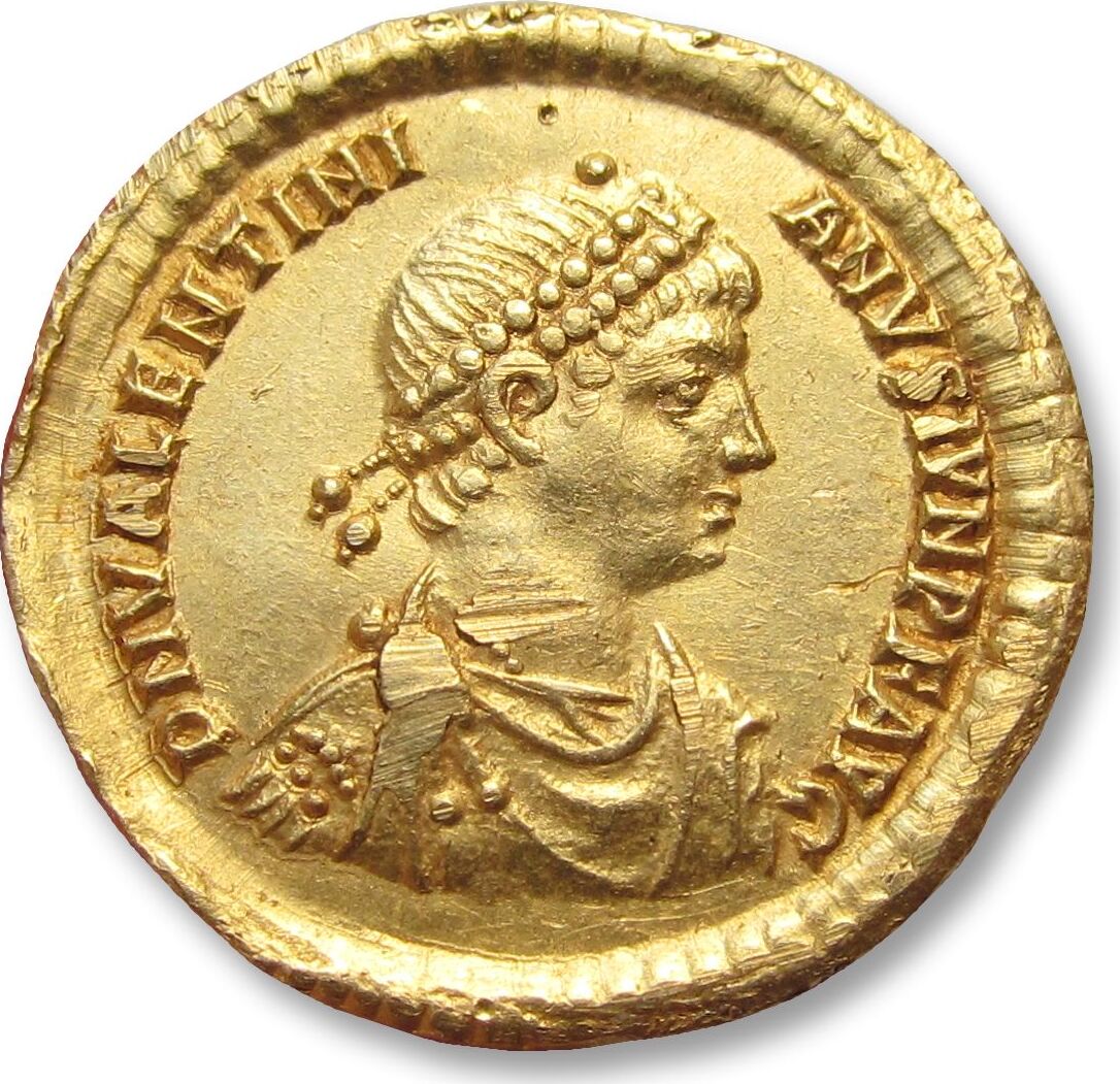 ROMAN EMPIRE AV gold solidus Aug. 378 - Aug. 383 A.D. Valentinian II ...