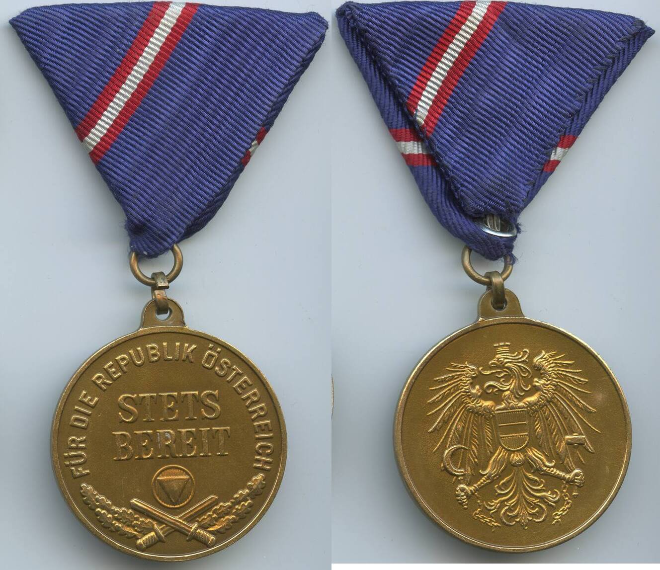 Bronzemedaille Wehrdienstmedaille nd. GY1182 - Stets bereit - für die ...