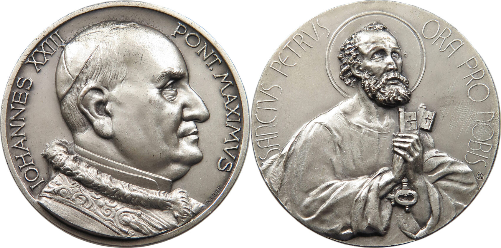 VATICAN MEDAL 1962 JOHANNES XXIII. 1958-1963 SANCTUS PETRUS ORA PRO ...