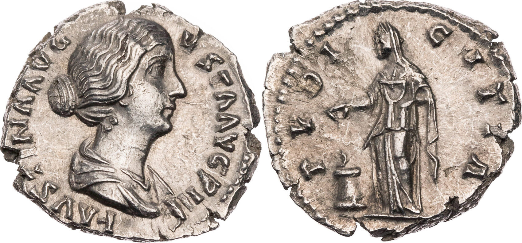 Römische Kaiserzeit Denar 152-156 n. Chr. Faustina II., Büste / PVDICITIA, Pudicitia beim Opfer ...