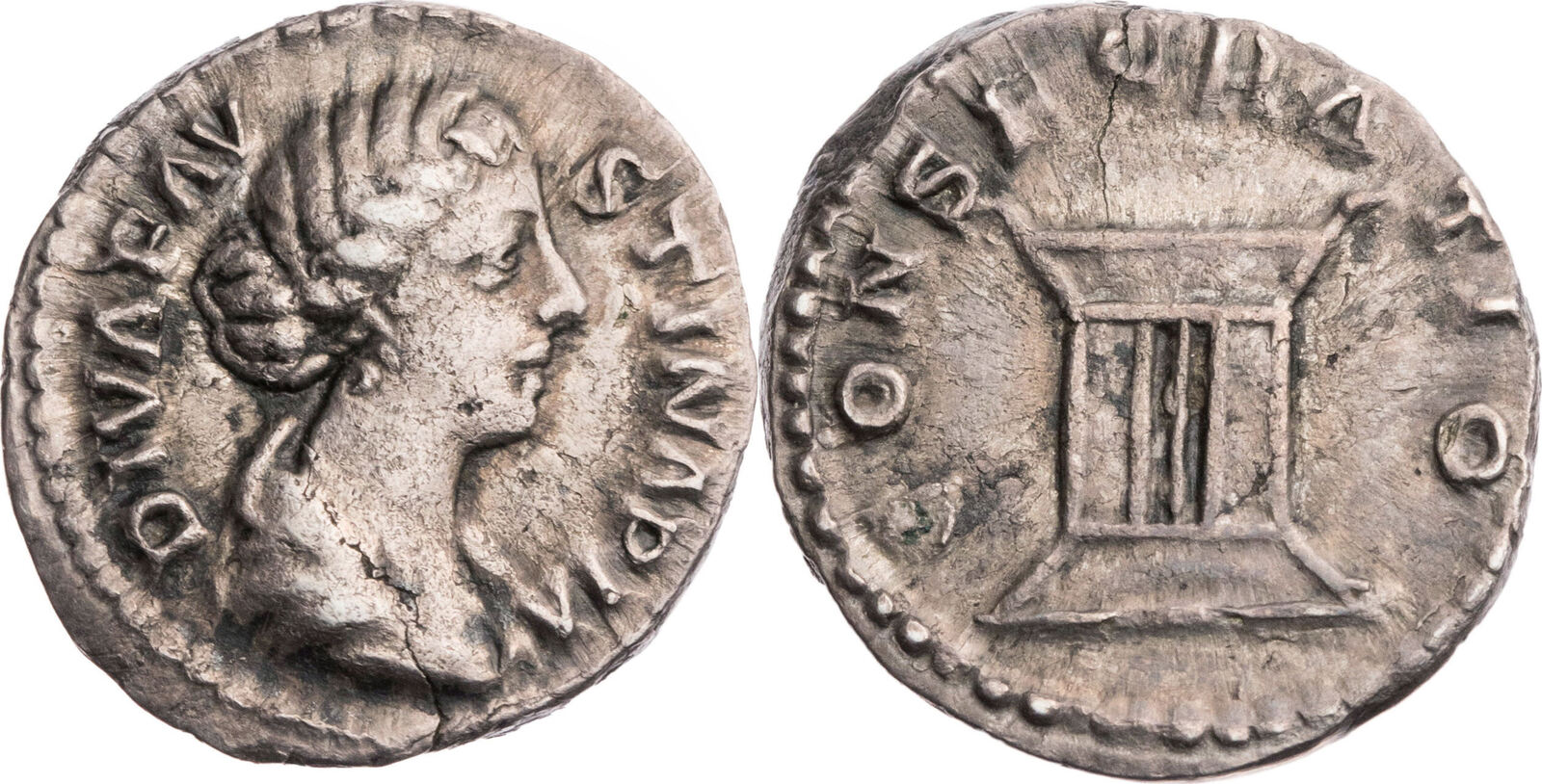 Römische Kaiserzeit Denar 176-180 n. Chr. Faustina minor, Büste / CONSECRATIO, Altar etwas rau ...