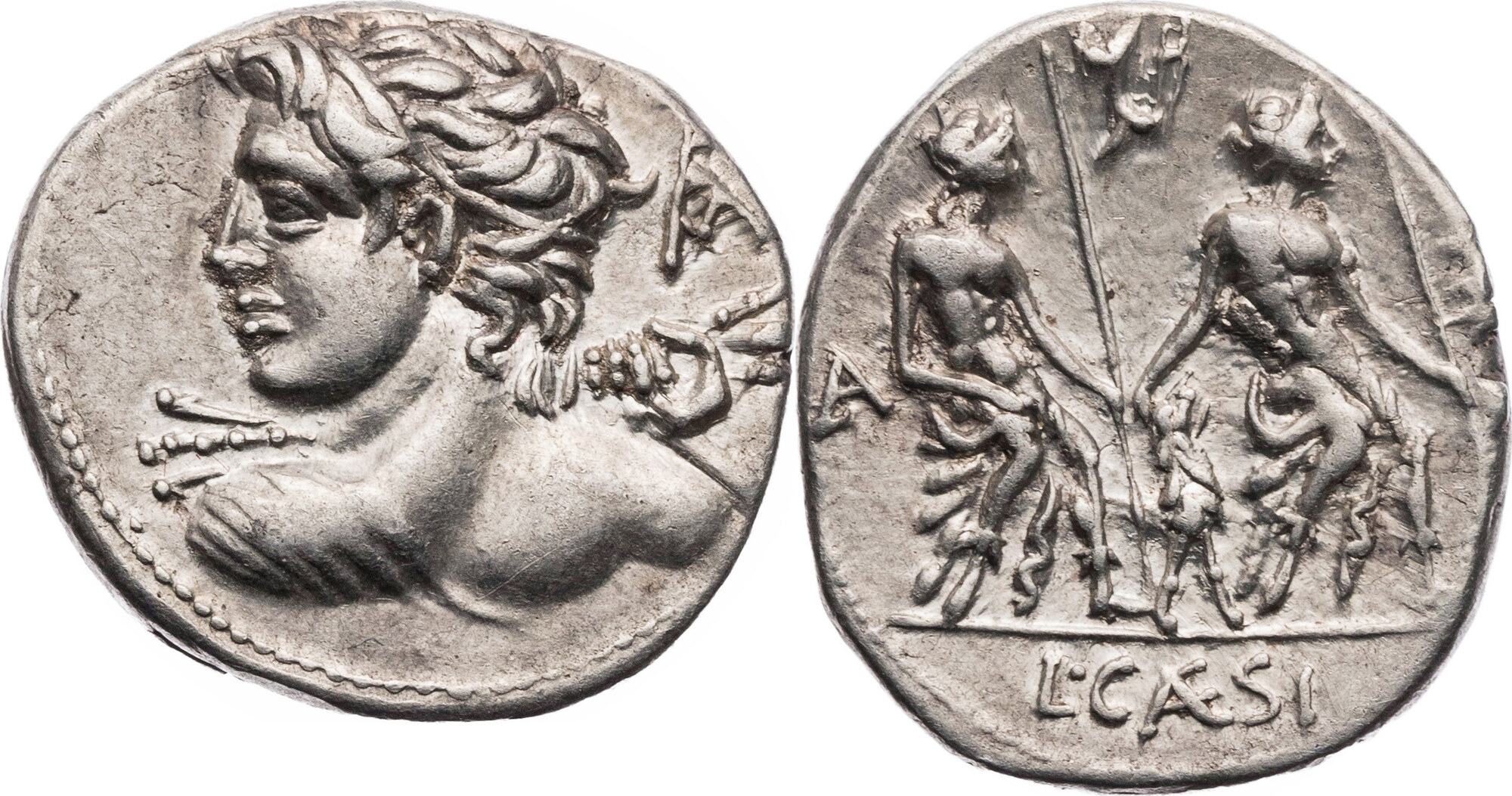 Römische Republik Denar 112/111 v. Chr. L. Caesius, Büste des Veiovis ...