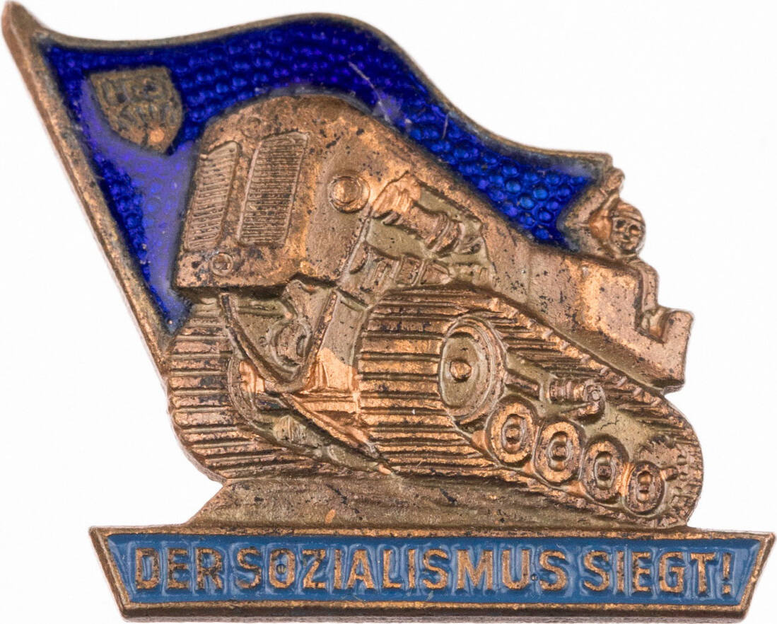 DDR Abzeichen o.J. Freie Deutsche Jugend (FDJ) - Traktor Der ...