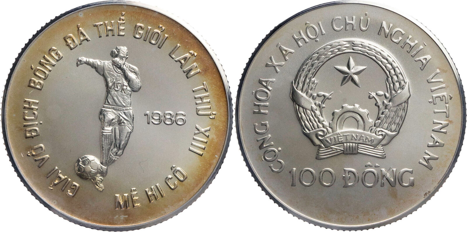 Vietnam 100 Dong Auf die Fußballweltmeisterschaft 1986 in Mexiko st ...