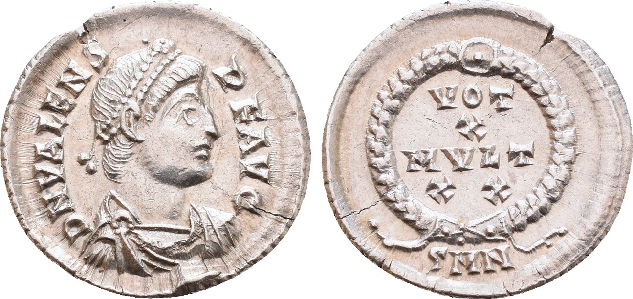 Valens (364-378) Siliqua 367-375 n. Chr. Nicomedia, Vota im Kranz ...