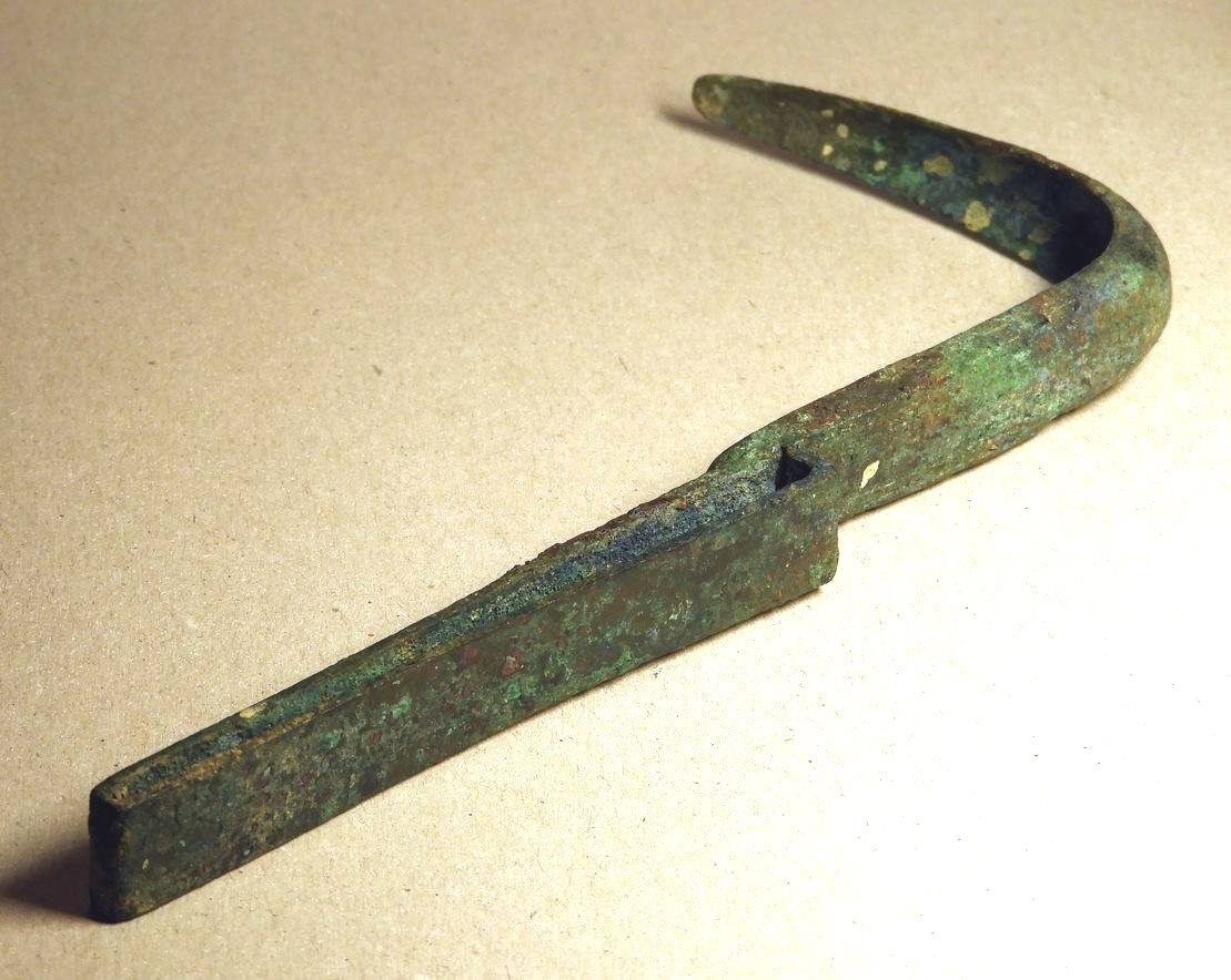 Roman bronze strigil, 1st-2nd cent. AD - athlet's tool at gymnasium ...