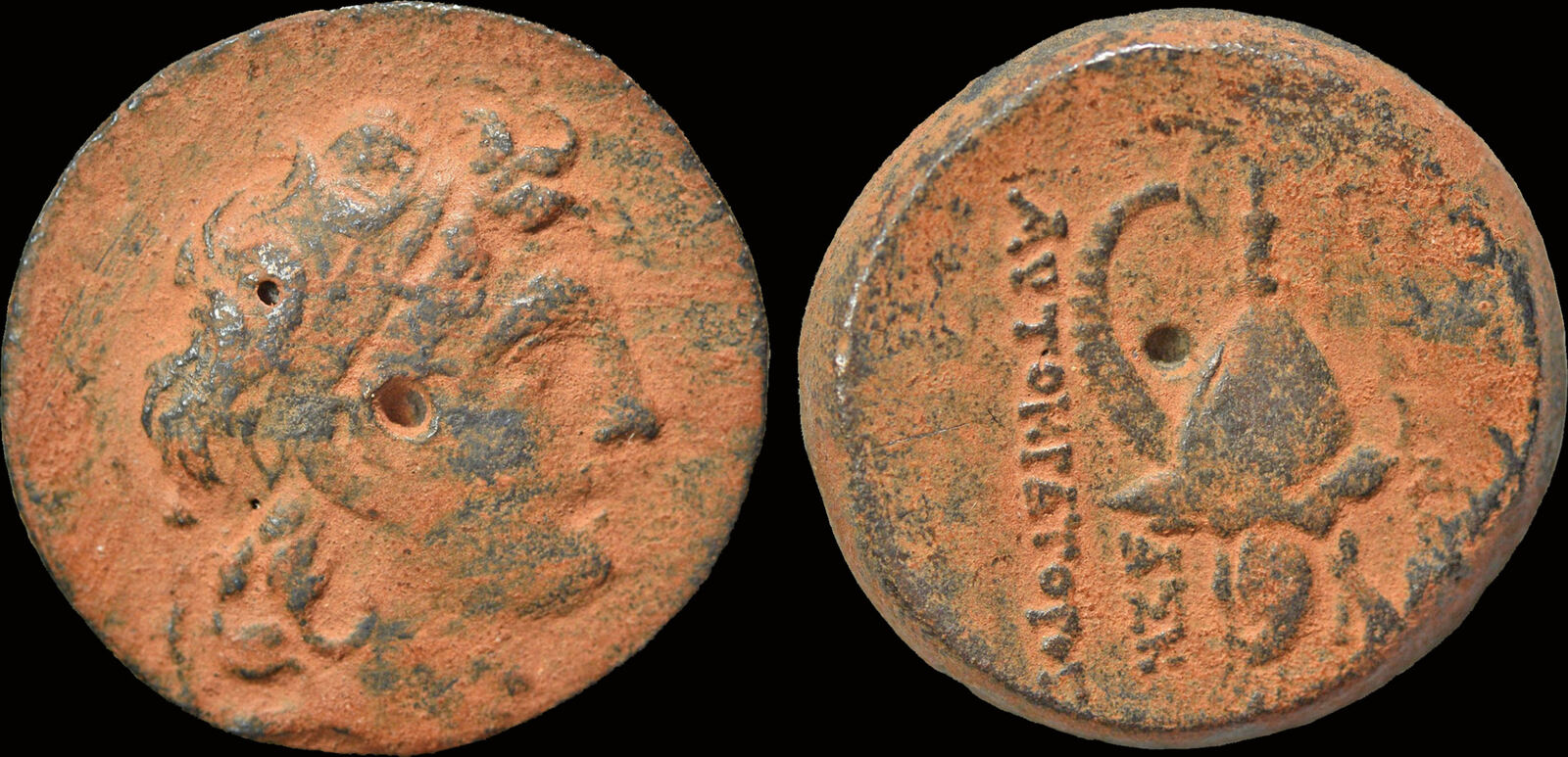 142-138BC Seleucid Kingdom Tryphon AE17 Boeotian helmet VF+ | MA-Shops