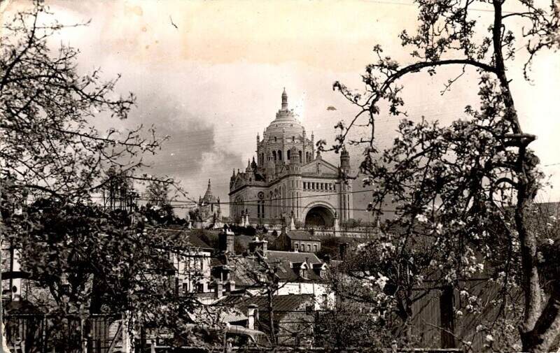 France 14100 - LISIEUX - Blick auf die Basilika | MA-Shops
