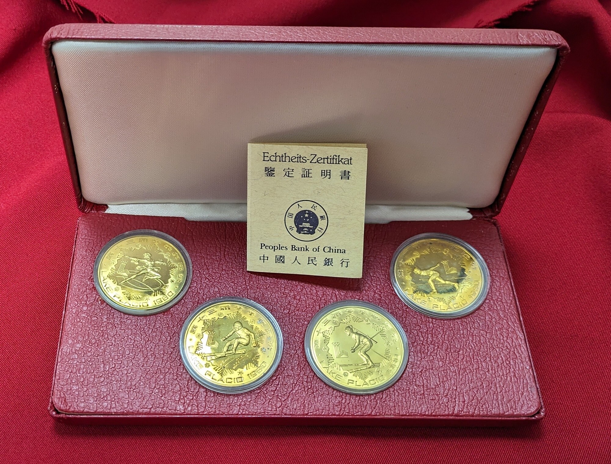 China PRC 4 x 1 Yuan Ku/Zink Legierung - Brass metal 1980 Olympische ...