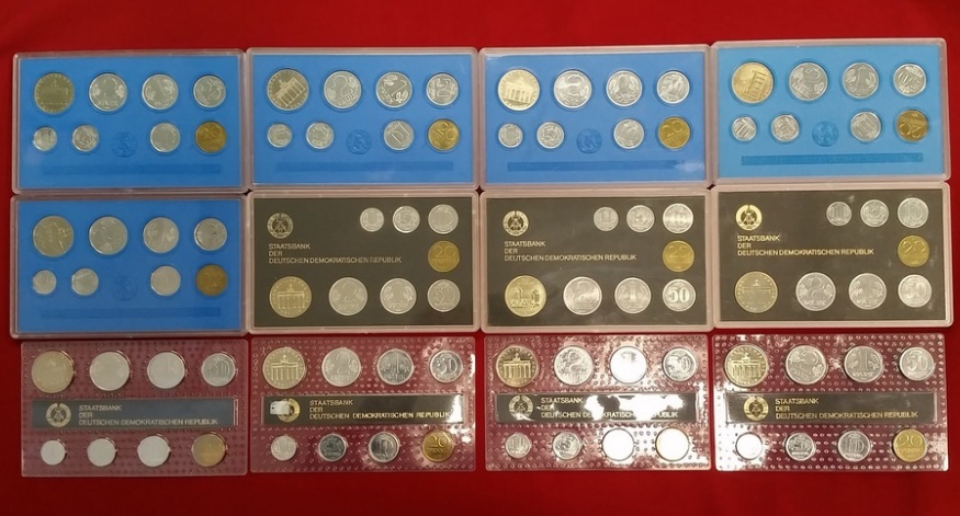 DDR 12 Kursmünzensätze 1979-1990 Konvolut - 12 Jahrgänge - inkl. 1983 ...