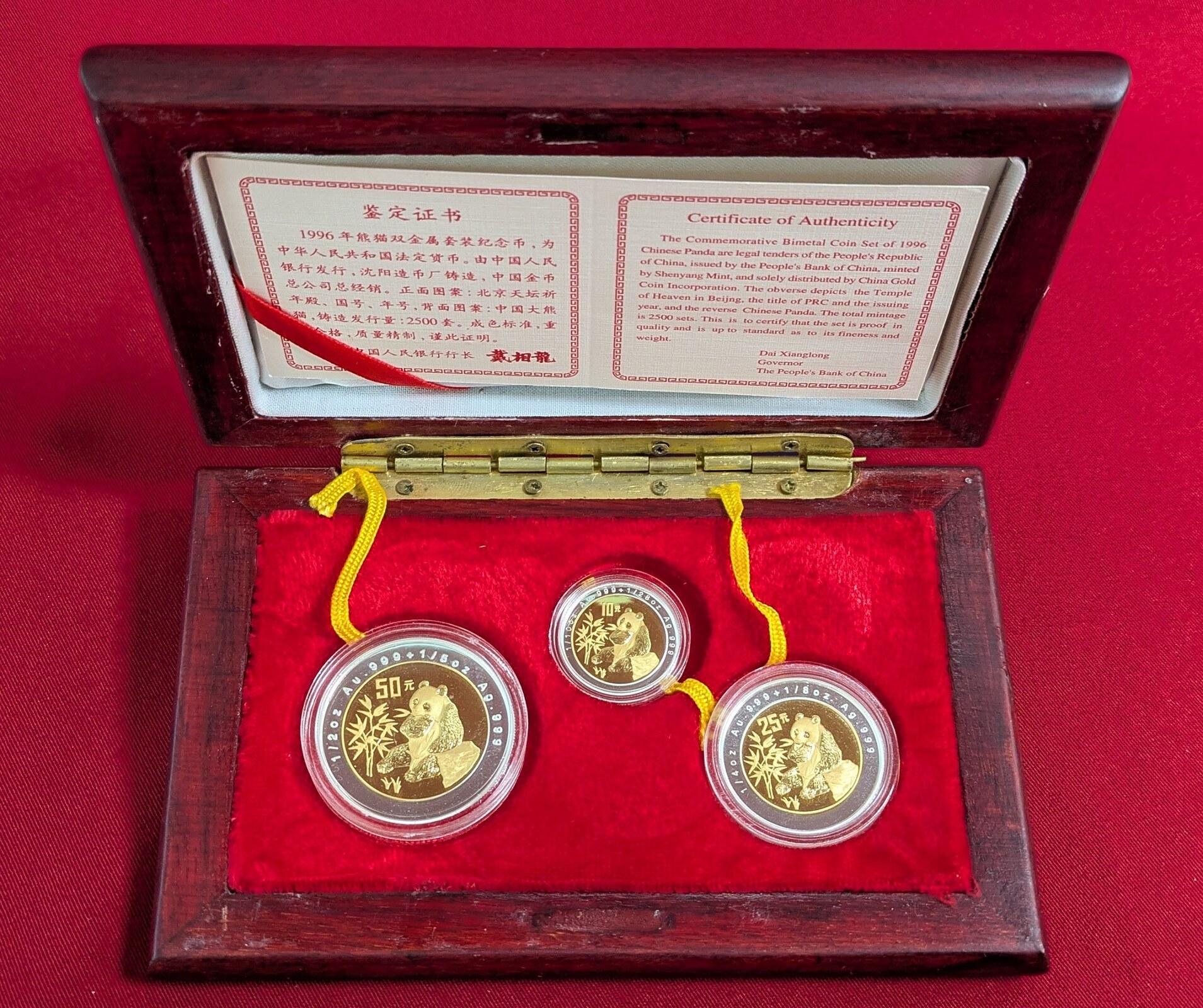 China, Volksrepublik Bimetall Bimetallic Münzen Satz Gold und Silber ...