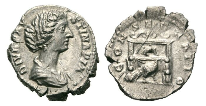 RÖMISCHE KAISERZEIT Denar 176 - 180 Diva Faustina unter Marc Aurel geprägt. winzige Schürfspuren ...