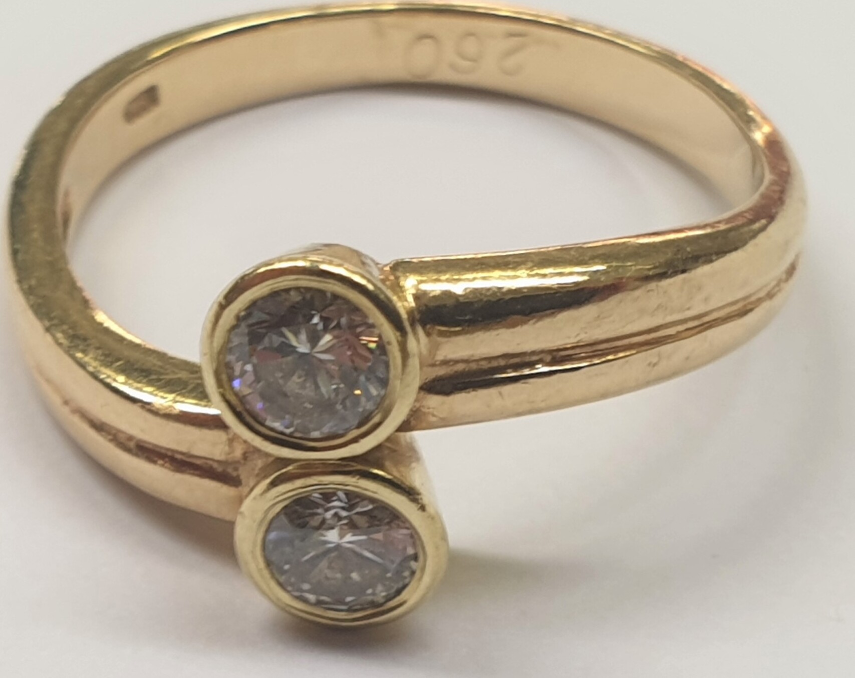 Goldschmuck 14 K Gold Ring mit Brillant 0,40 Ct 585 er Damenrring getragen mit normalen ...