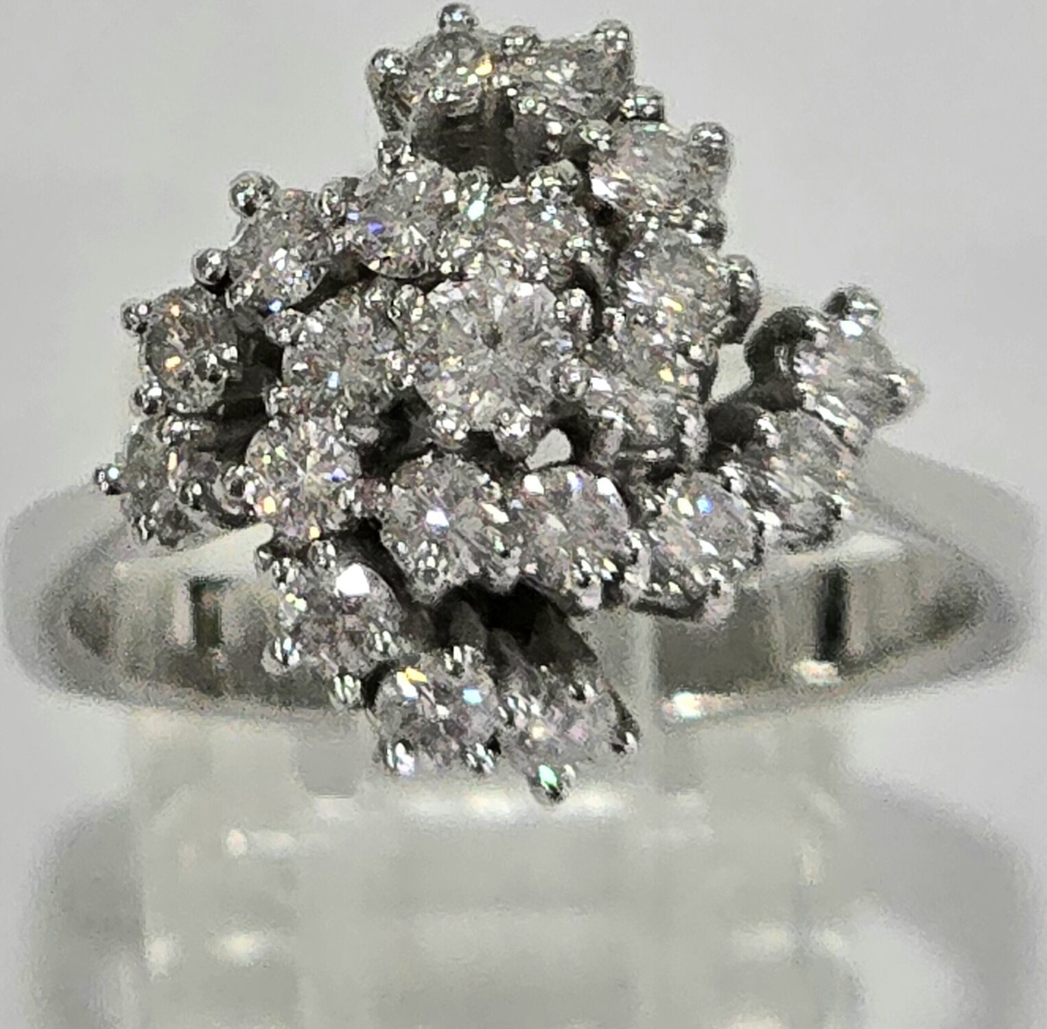 Goldschmuck Weißgold 14K 585 er Gold Ring mit Brillant, Brillantring Goldring 0,84 Ct guter ...