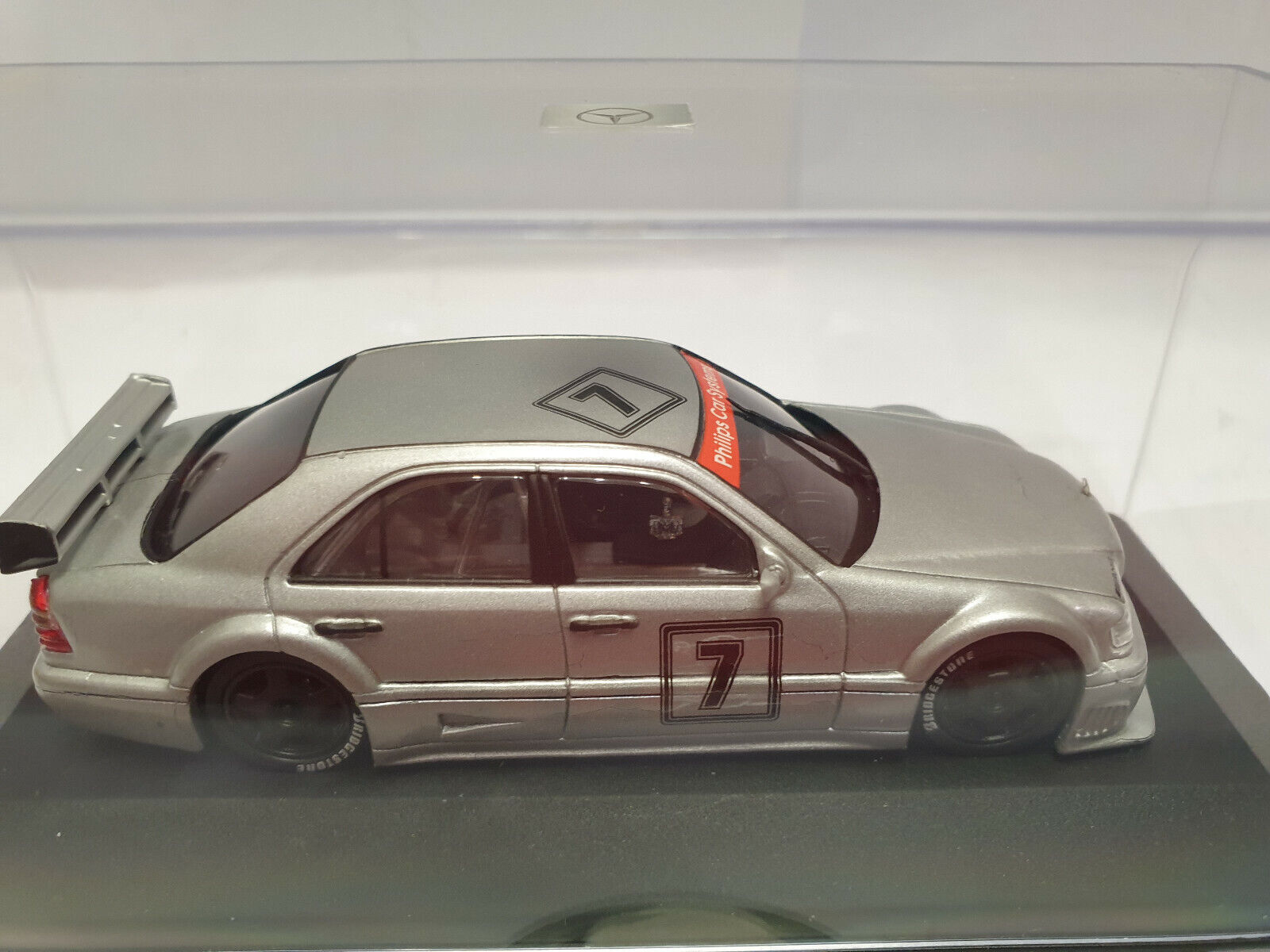 Modellauto Mercedes BAumler Rennwagen silber M 1:43 B6 600 5008 | MA-Shops