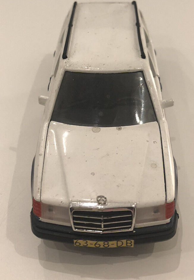 1503 M Mercedes-Benz T Conrad Modell 200TD-300TD Turbo 4Matic Modell 1: ...