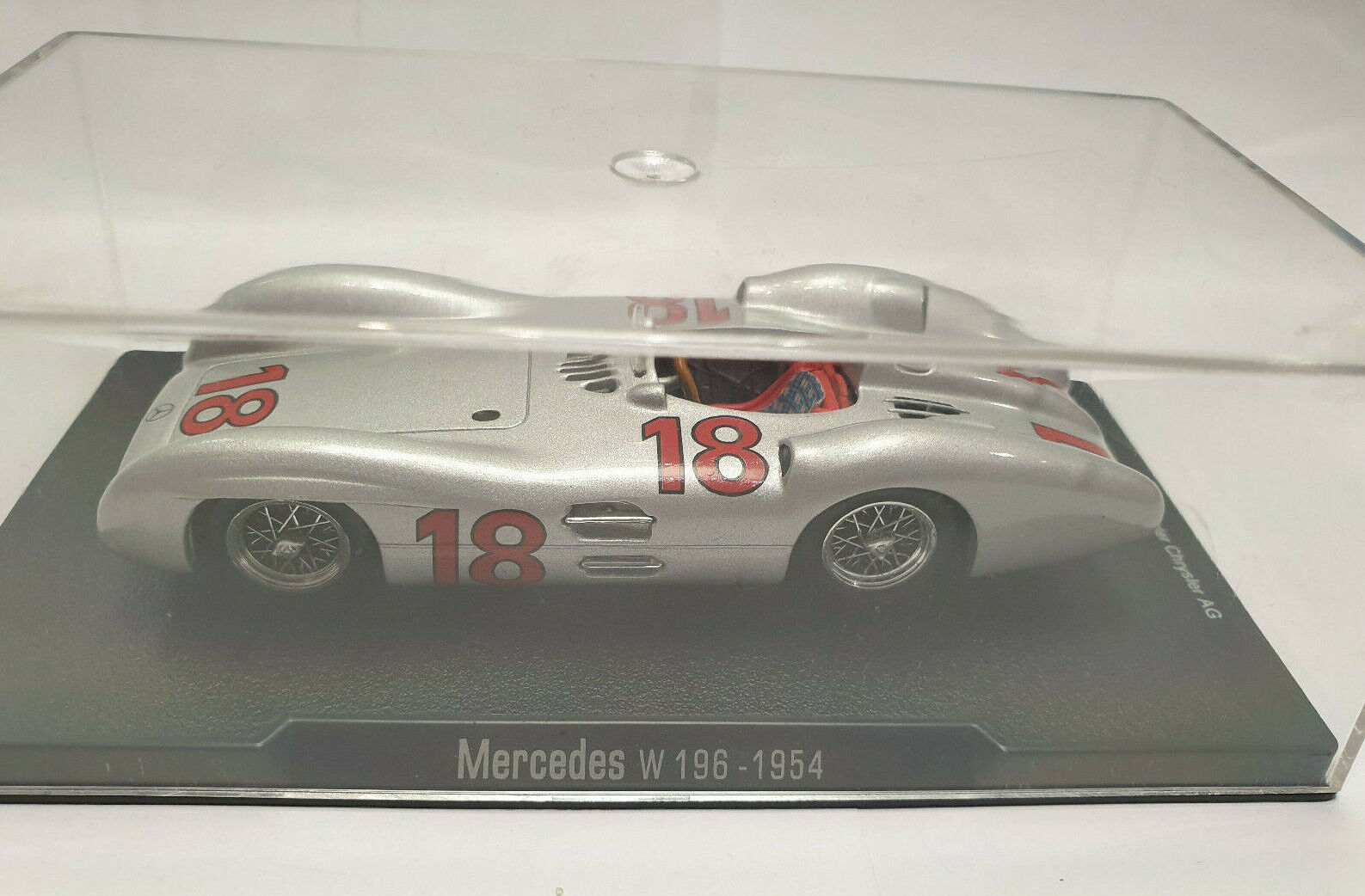 RBA Collectibles Mercedes-Benz W 196- 1954 silber in Kunststoffvitrine ...