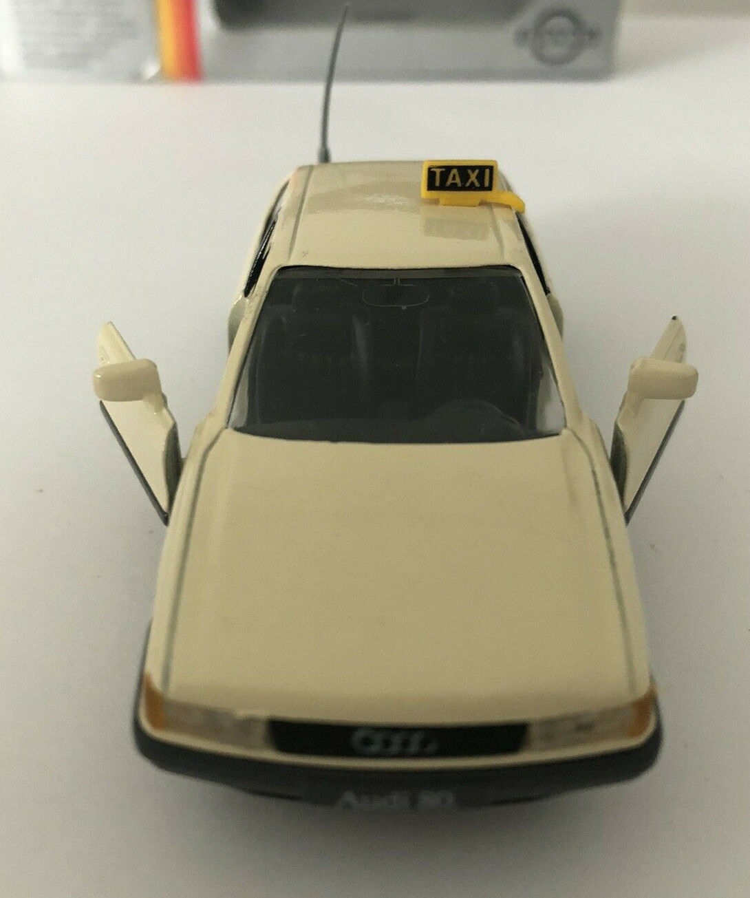 Gama Mini Automodell Mercedes-Benz Taxi Audi 80 Taxi 81146000 M 1:43 in ...