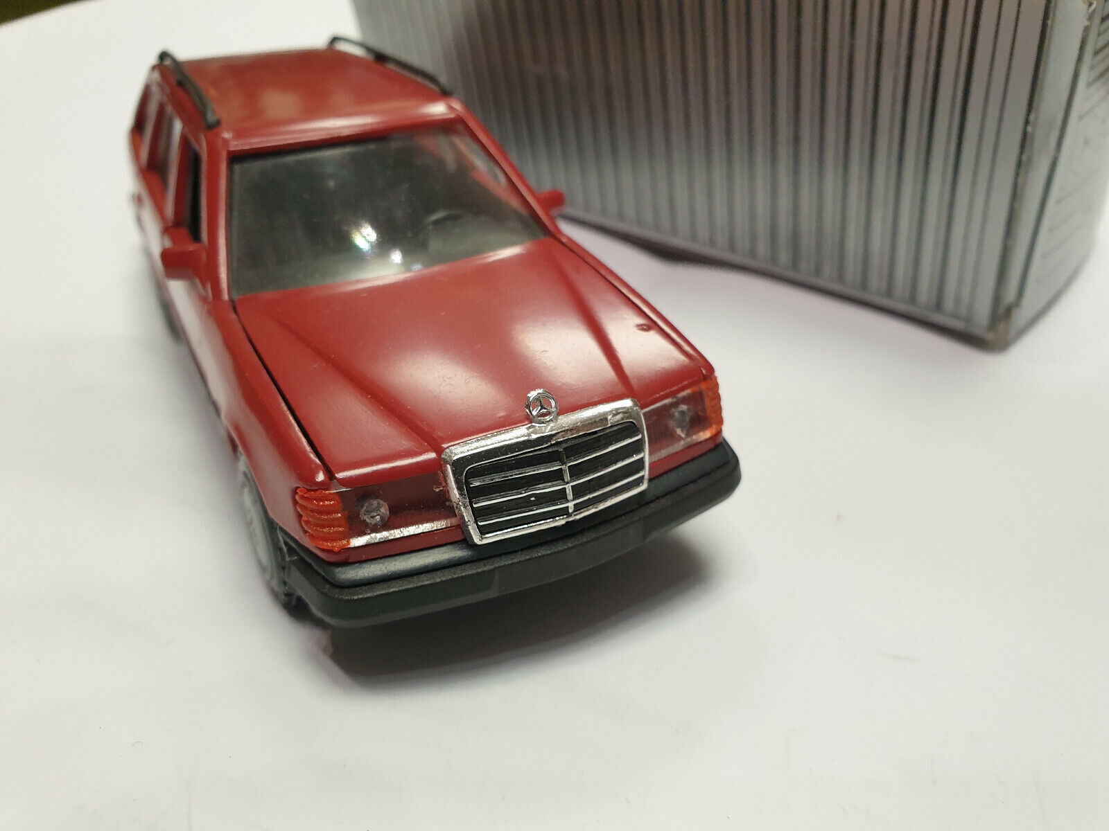 1503 Mercedes Benz Conrad Modell Nr 200TD 300TD Turbo Matic Rot OVP ...