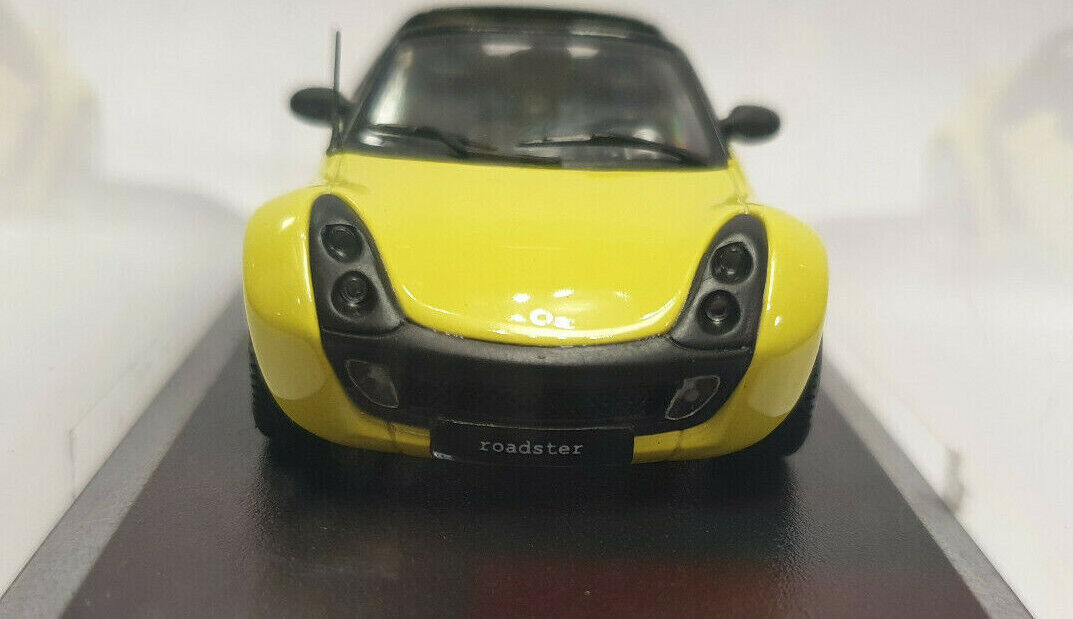 Minichamps Modellauto smart roadster-coupé M 1:43 | MA-Shops